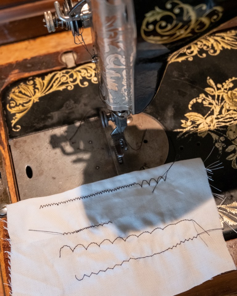 The Magical World of Singer attachments: The ZigZagger! | Beautiful Things